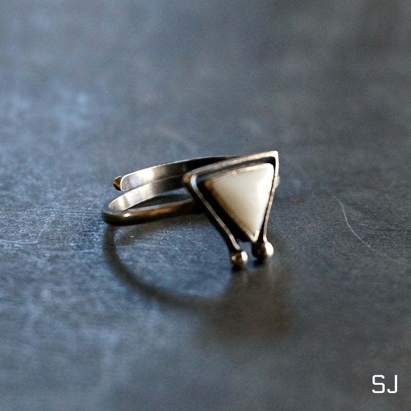 Hanale White Agate Ring – SOWELL JEWELRY